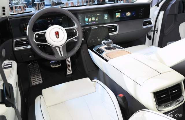 12月上市SUV：红旗E-HS9排面大，坦克300最受关注_百科TA说