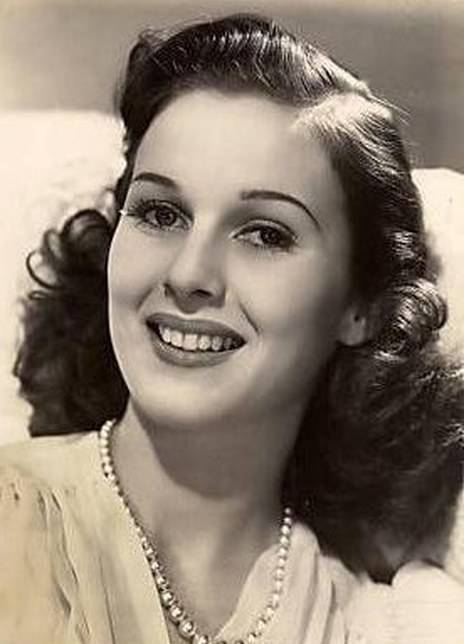 Lynne Roberts_百度百科