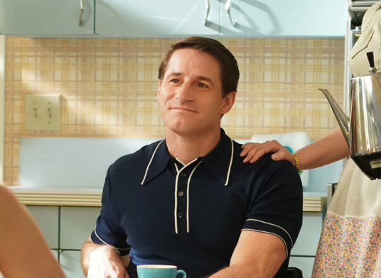 Robert Stanton（2019年美国黑色喜剧《致命女人》中的角色）_百度百科