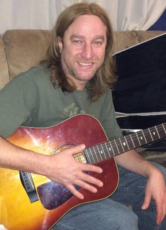 Chuck Taber_百度百科