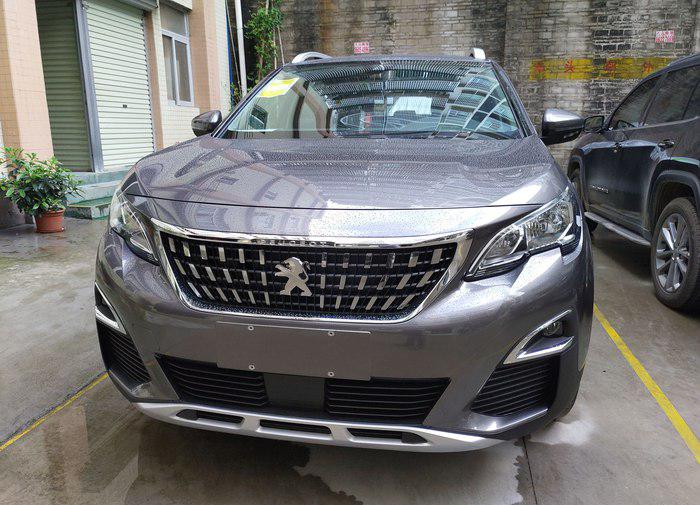 21万怎么选？标致4008还是红旗HS5？先听听车主的解说_百科TA说