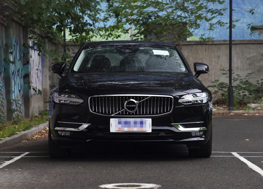 37万拿下沃尔沃S90，开了3个月后，车主说了真心话_百科TA说