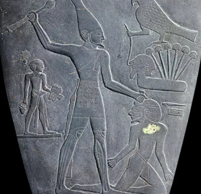 为什么古埃及的壁画看上去如此的奇怪?_百科TA说