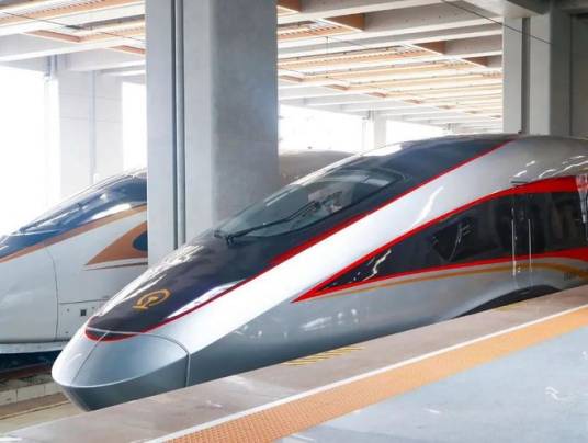 CR400BF-AZ智能动车组_百度百科