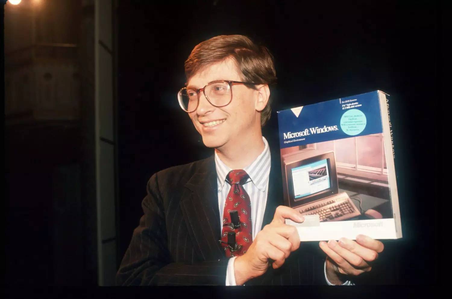 Windows 30岁了：蓝屏、死机，但它依然是最伟大的操作系统_百科TA说