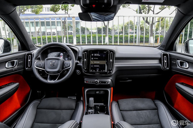新款国产沃尔沃XC40正式上市 售26.48-38.58万元_百科TA说