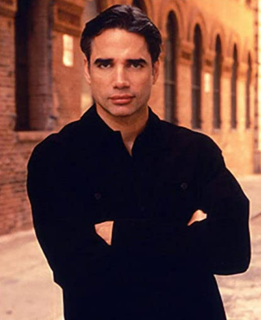 George Alvarez_百度百科