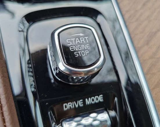 37万提辆沃尔沃S90，行驶4800公里后，车主道出了一句大实话_百科TA说