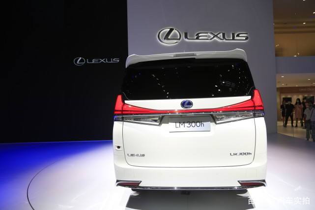 全新雷克萨斯LM 300h，旗舰级豪华MPV，粤港澳大湾区车展实拍！_百科TA说