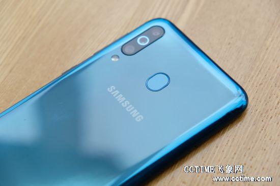 三星Galaxy A40s评测：绚丽V视屏 不一样的潮流体验_百科TA说