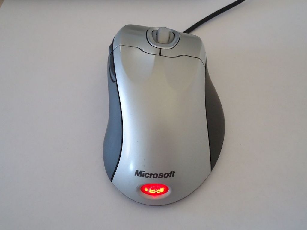 CS游戏成就的经典，微软新IE3.0鼠标评测，16年后还能一战吗？_百科TA说