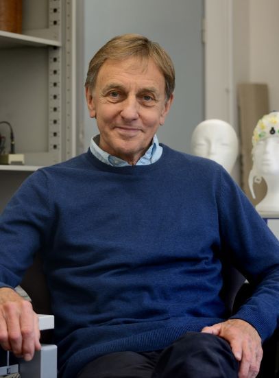 科林·布莱克默_百度百科