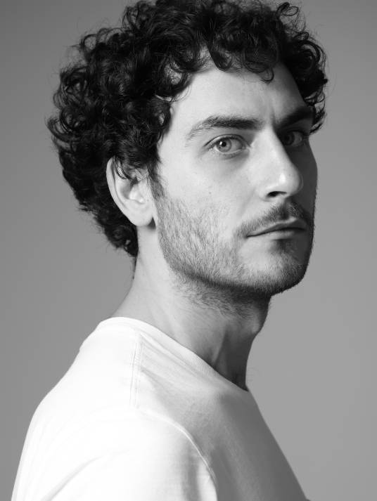 Harry Taurasi_百度百科