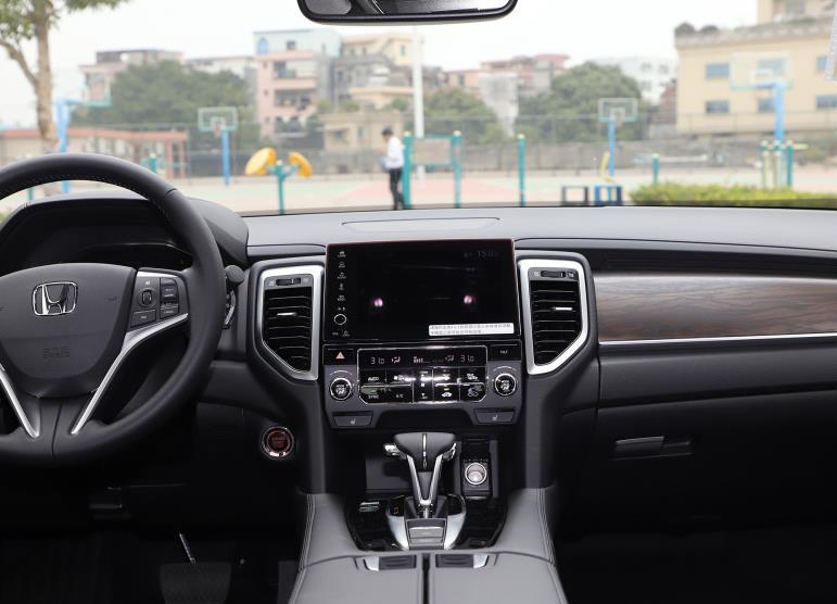 先开本田URV，再换了DS7，对比差距，车主：想说实在话_百科TA说