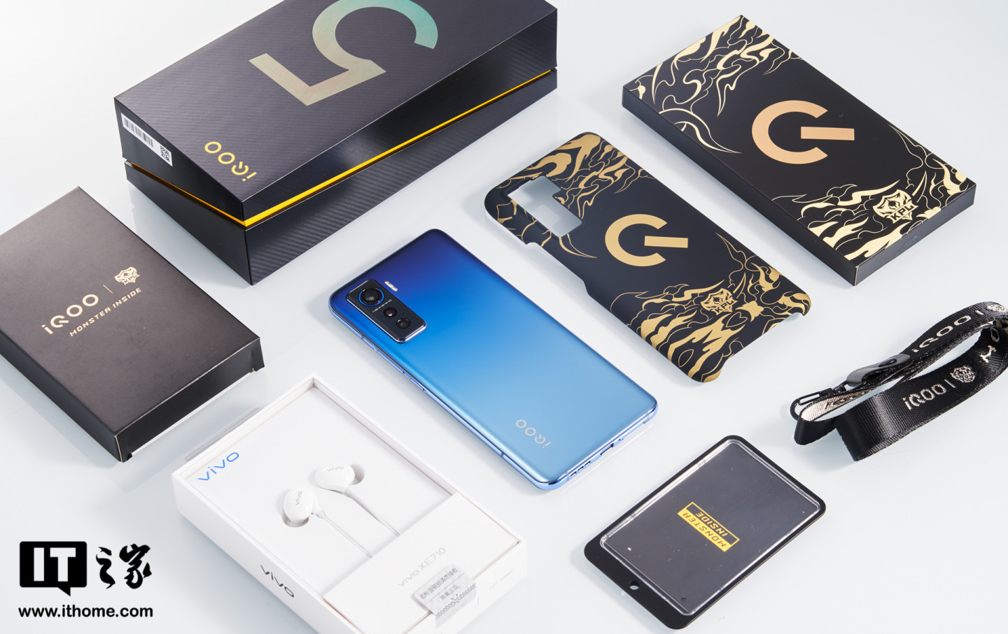 「IT之家开箱」iQOO 5 手机 KPL 2020 联名礼盒图赏_百科TA说