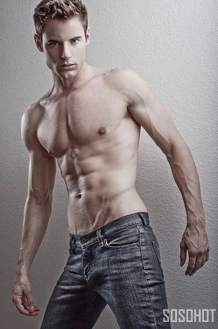 Brandon Stoughton_百度百科