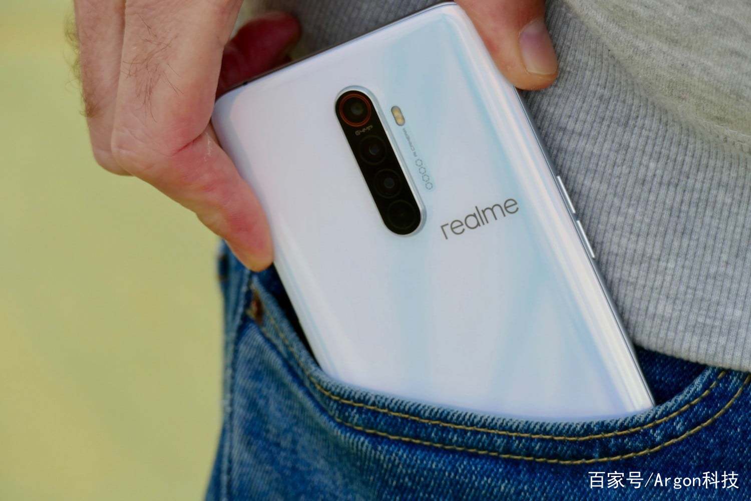Realme X2 Pro有了855+50W闪充90Hz屏64M摄像头之后，体验如何？_百科TA说