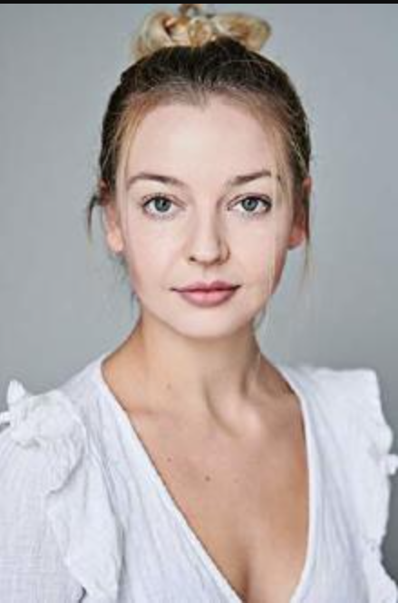 Issy Stewart_百度百科