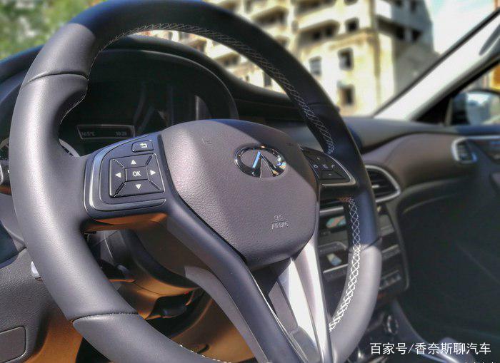 25万的英菲尼迪QX30值得买吗？用车1个月后，车主说了真心话_百科TA说