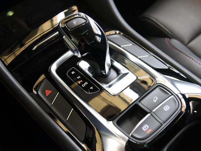 13万怎么选车？名爵HS、传祺GS5谁更值得？内行人说了实在话_百科TA说