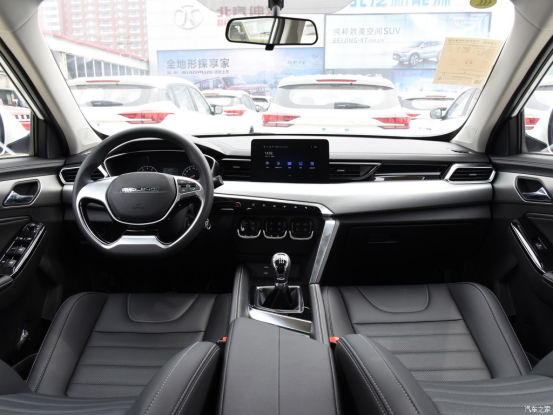 BEIJING-X3评测，搭载1.5T动力150马力，定位小型SUV_百科TA说