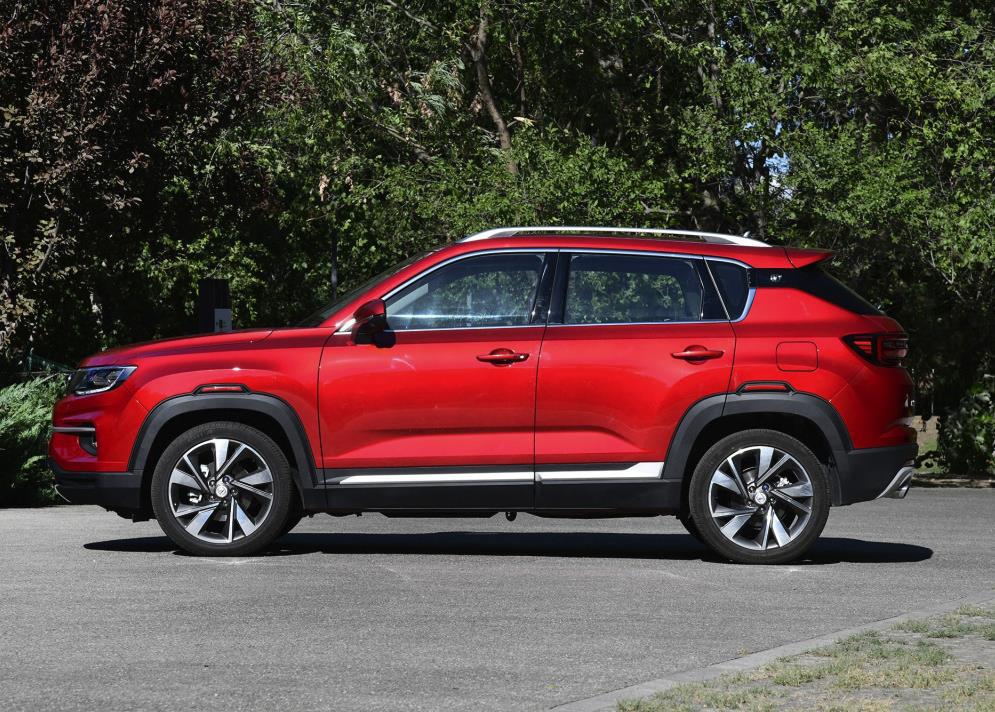 修车师傅坚持提长安CS35PLUS，7200公里后车主道出六个字！_百科TA说