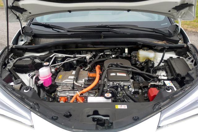 续航400km，一汽丰田-奕泽IZOA E进擎上市！补贴后售22.58万起_百科TA说