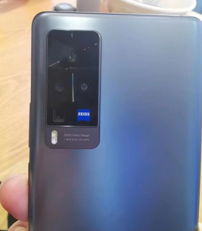 到店探探vivo X60，高配pro版已经卖光，想买请等待补货_百科TA说