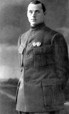 逆境铁汉、风流元帅——罗科索夫斯基_百科TA说