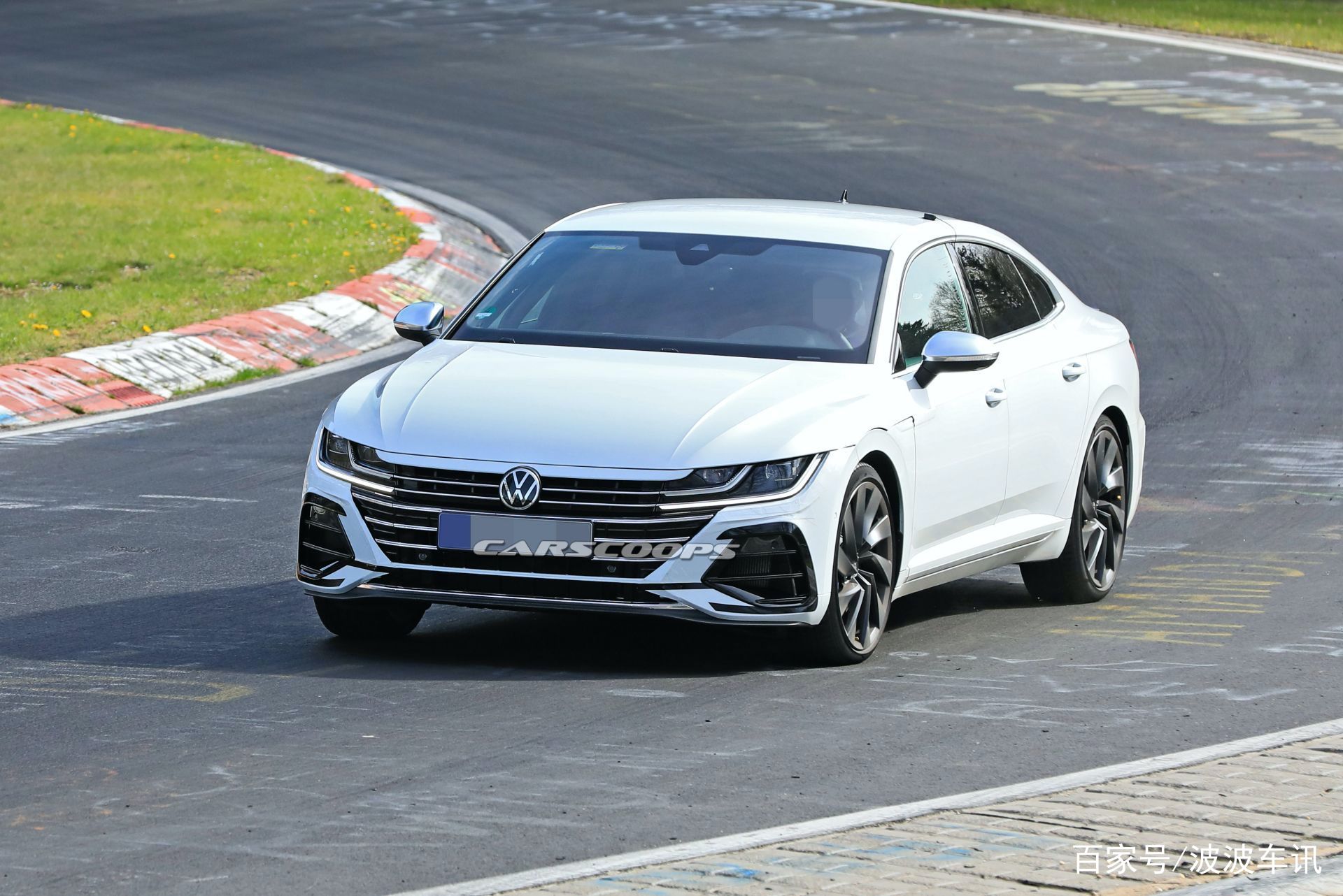 大众Arteon R无伪装实车曝光，采用了很有性能感的包围_百科TA说