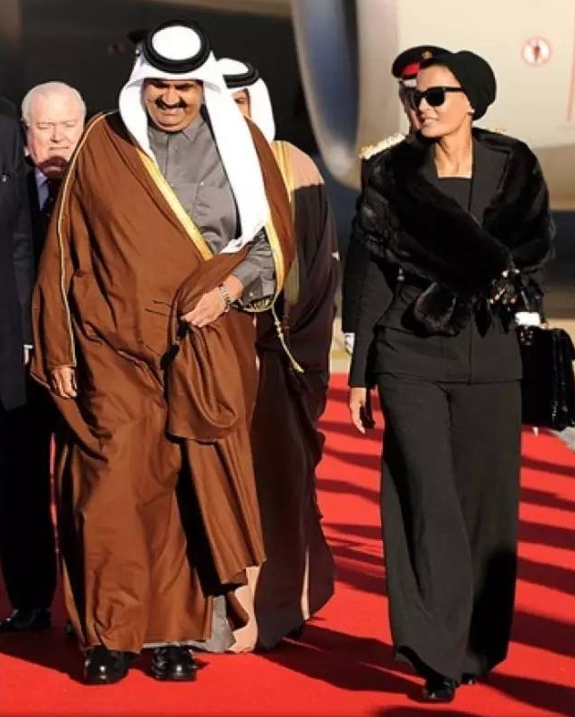 莫扎王妃：中东版武则天，为救生父嫁入皇家，把国家带到国富民强_百科TA说