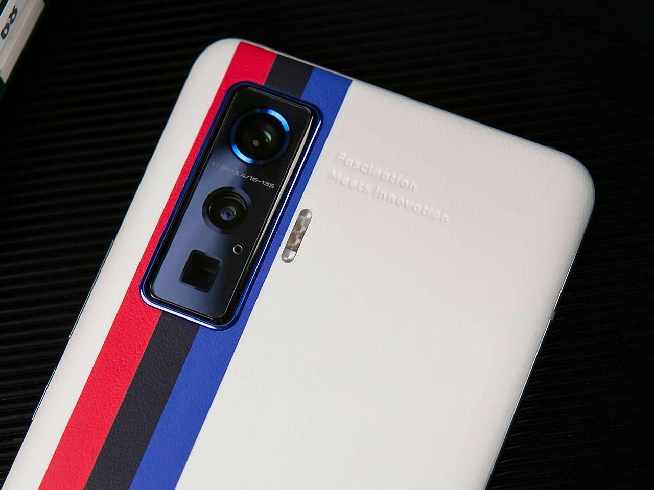 iQOO 5 Pro明日正式发售！传奇版与赛道版让人大饱眼福_百科TA说