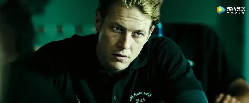 3年拍死3个替身演员，这部极限电影简直在拿命在赌_百科TA说