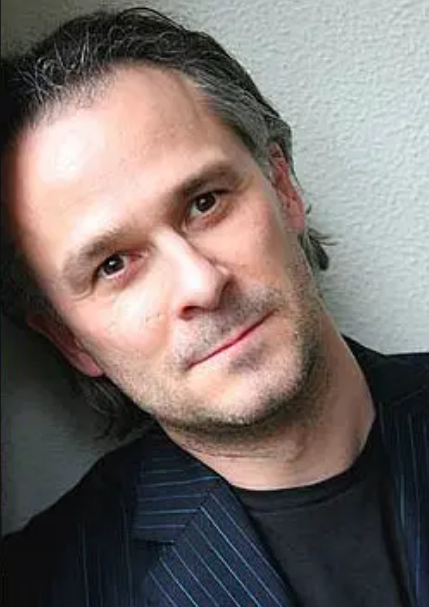 David Julyan_百度百科