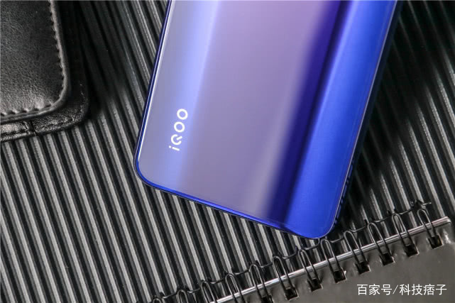 iQOO 3详细参数被确认，骁龙865+55W快充_百科TA说