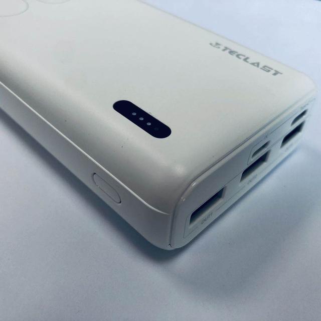 为了我说走就走的旅行，展示拼多多抢到的20000mA移动电源_百科TA说