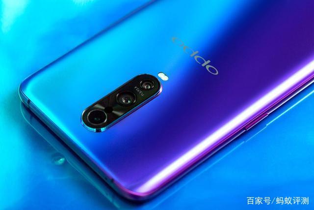 OPPO R17 Pro和华为P20 Pro巅峰对决，夜拍效果谁更值得选？_百科TA说