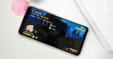 联想Z5s性价比爆表 位居安兔兔骁龙710手机首位_百科TA说