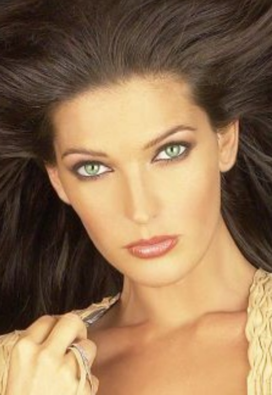 Alessia Merz_百度百科