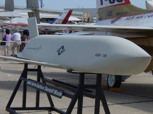 AGM-158联合防区外空地导弹_百度百科