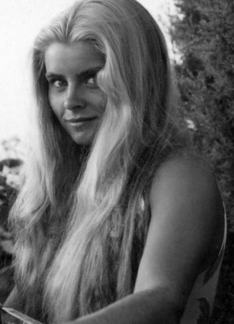 Taryn Power_百度百科