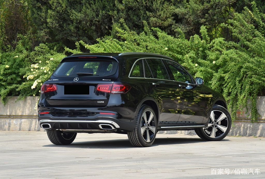 与E级共线生产 国产新一代奔驰GLC首搭1.5T动力 内置最新MBUX系统_百科TA说
