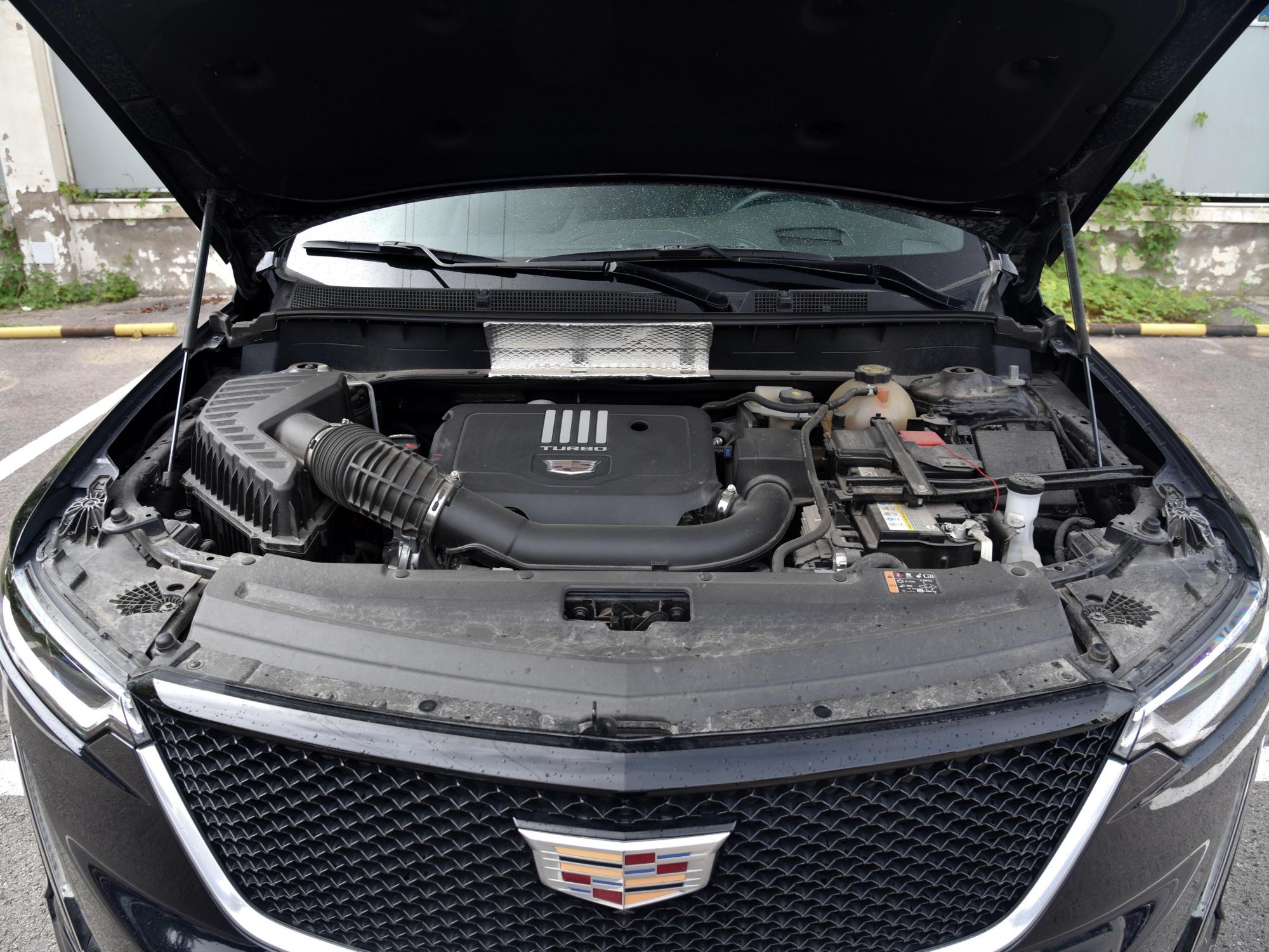 豪华凯迪拉克XT6，车长5米，标配Bose主动降噪，入门就配2.0T_百科TA说