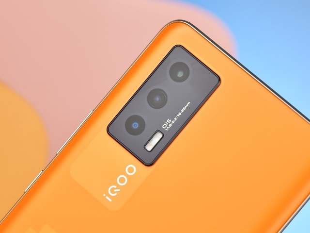 独显加持画面更好 iQOO Neo5快人一步值得选购_百科TA说