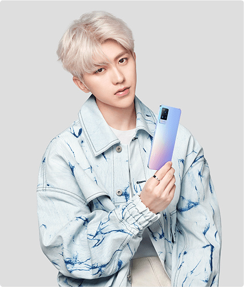 VIVO代言人全新美图送达 IKUN快来感受这致命的强烈视线_百科TA说