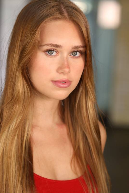 Emily Skinner_百度百科