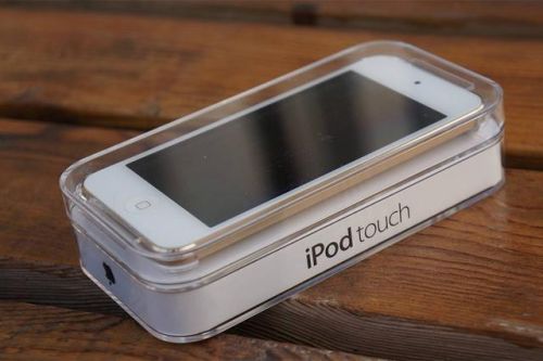 小屏的游戏机你怎么看？全新的iPod Touch来啦！_百科TA说