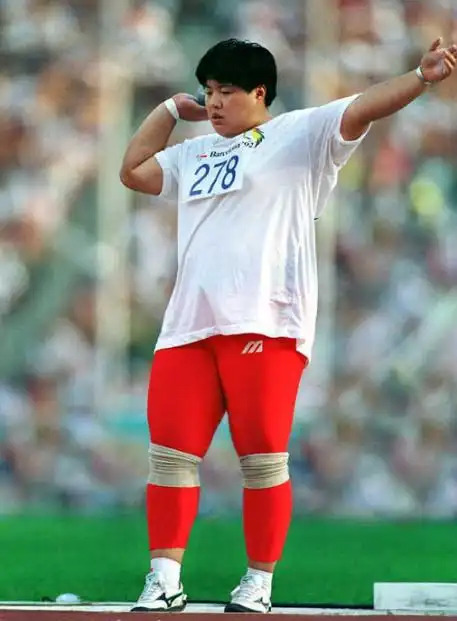 铅球（田径运动中的投掷项目）_百度百科