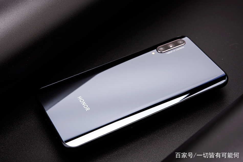 荣耀9XPRO测评：麒麟810+液冷散热_百科TA说