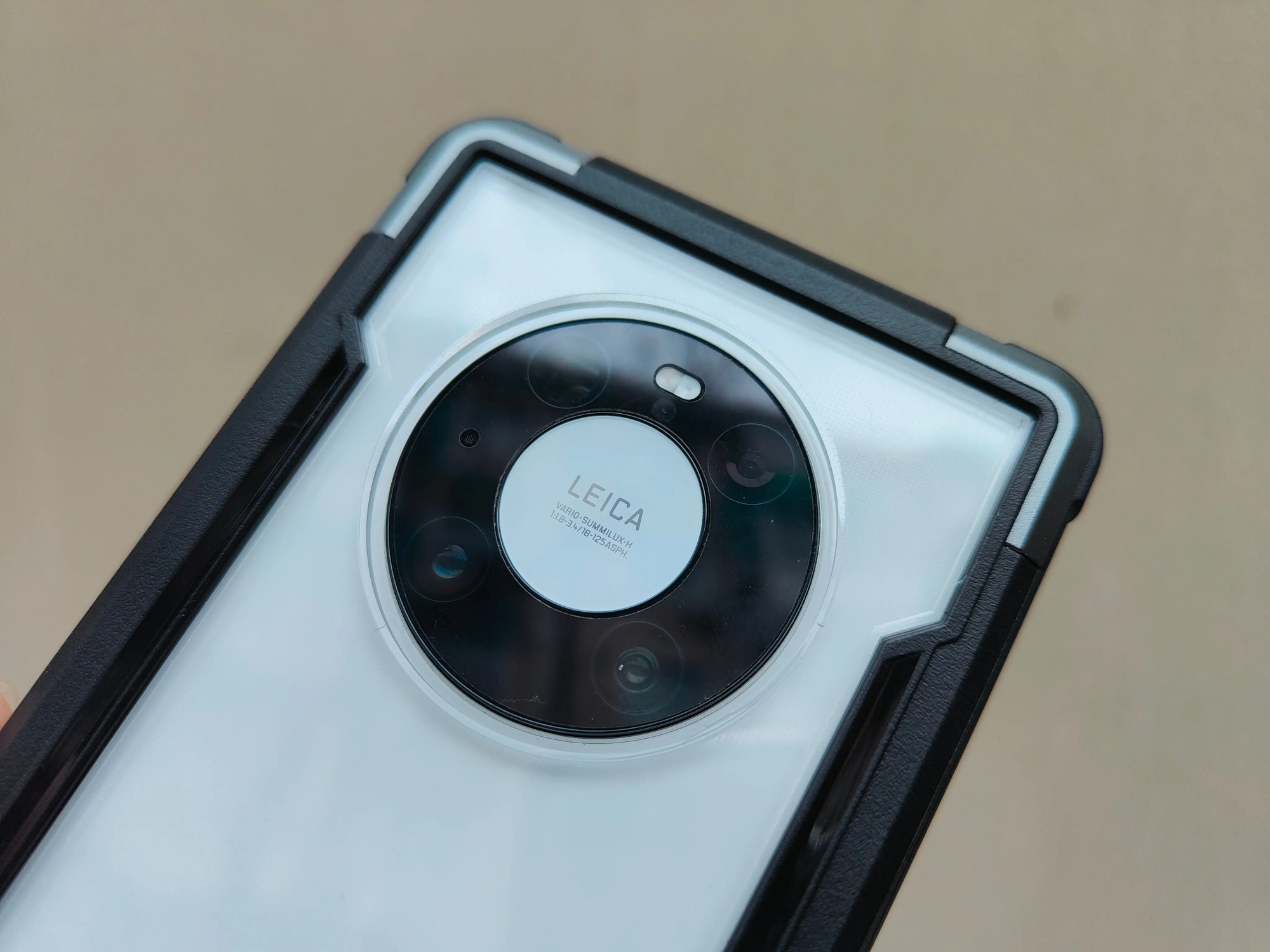 有决色华为Mate40手机壳加持，耐磨抗摔尽显优势_百科TA说